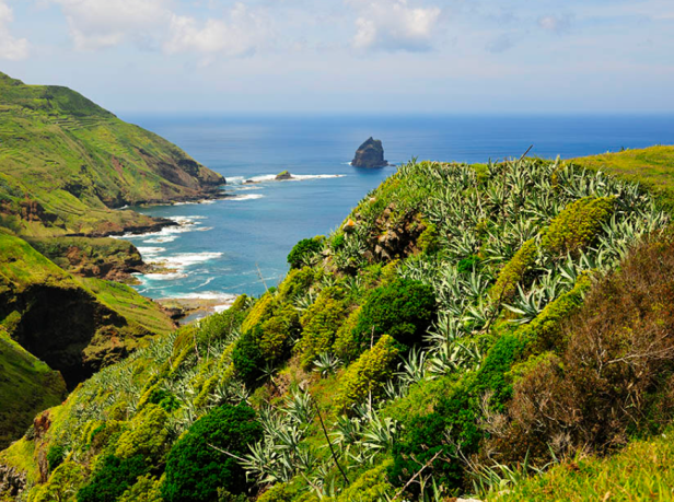 Azores should create “good coastal reserves” – Novidades – The Islands ...